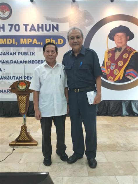 Muchlis Hamdi Kenangan Seorang Dosen Ikhlas