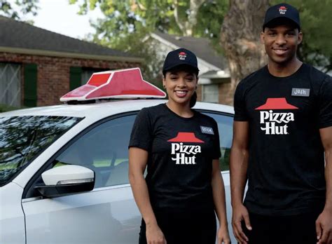 The Largest Pizza Hut Franchisee Is Giving Away Free Pizza Pmq Pizza