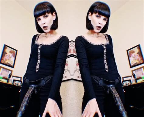 Mistress Mia Strap On Worship