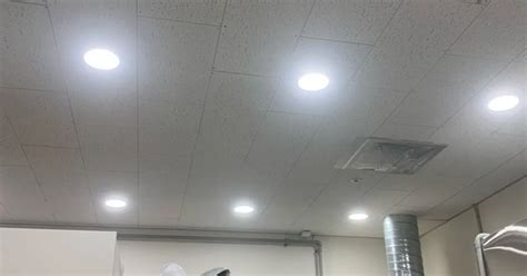 주방에 화재감지기 급하게 설치 요청드렸는데 일정도 잘 잡아주시고 작업도 꼼꼼히 해주셔서 좋았습니다 숨고 숨은고수