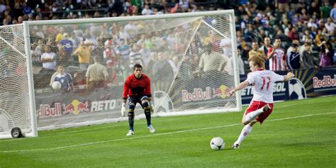 Stoppage Time Extra Time And Penalty Shootouts Explained