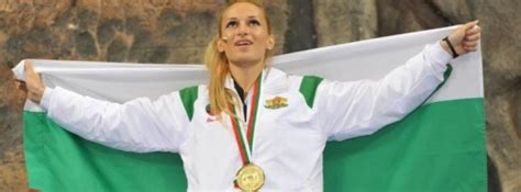 Българка стана световна шампионка по кикбокс спортни новини от Insport Bg