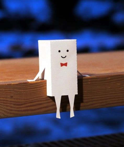 심심할때 만들어보면 재미있는 종이접기 마스코트와택배박스를 잘라 만드는 아이디얼한 펜홀더 자료예요~ Paper Toys Paper Crafts Paper Design