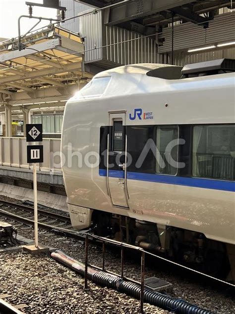 683系特急サンダーバード先頭車両 No 26102648｜写真素材なら「写真ac」無料（フリー）ダウンロードok
