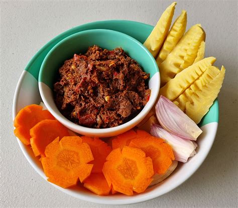 စိတ္ဝင္စားစရာ မာမာရဲ႔ ဝါသနာမ်ား ပဲနီလေး ကြာဇံဟင်းချို