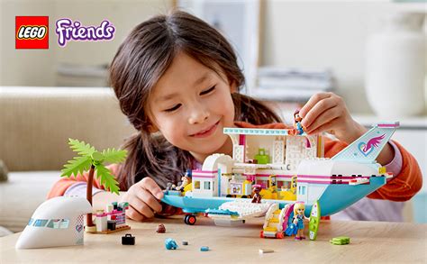 Lego Friends Heartlake City Airplane 41429 Includes