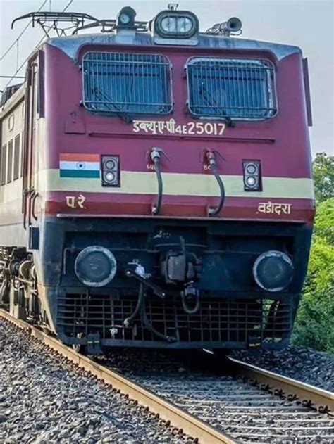 Know How To Book Confirmed Irctc Tatkal Ticket