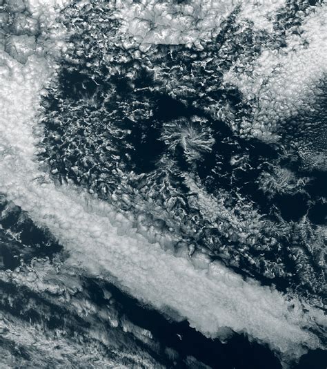 Cloud Structures Actinoform Structure Examples 25 36