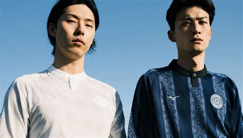 Nivelcrack X Mizuno Release Home And Away Shirts Soccerbible