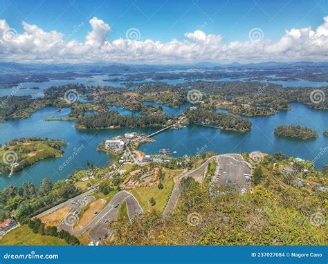 Embalse De Guatape En Antioquia Colombia Foto De Archivo Imagen De