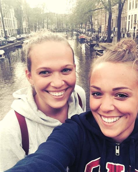 Left Or Right Porn Pictures Xxx Photos Sex Images 3746225 Pictoa