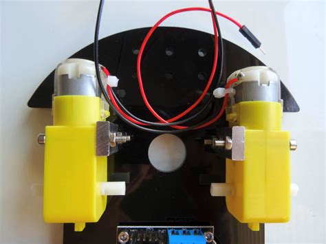 Mitov Software Assembling Elegoo Smart Robot Car Kit Step 1