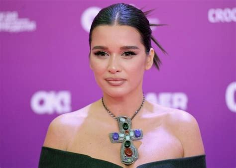 Телеведущая Ксения Бородина решилась на третий брак Фото пары — Giraff Media