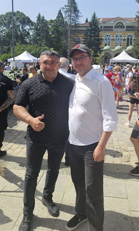 Шествие на семейството Нова партия По консервативният ГЕРБ Не мерси Информационна агенция ПИК