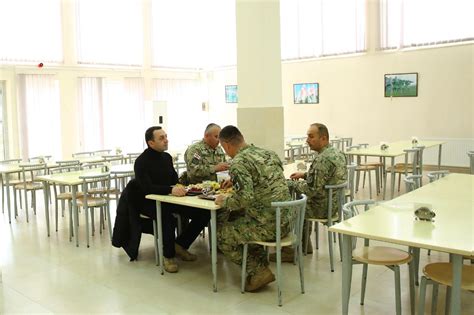 დასავლეთ სარდლობის სამხედრო ბაზების მონახულება ირაკლი ღარიბაშვილმა