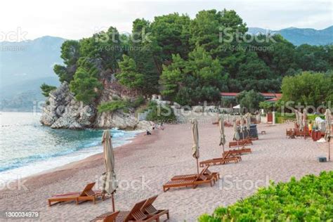 Sveti Stefan Beach Sveti Stefan Montenegro Pantai Ini Air Rapi Ekstra