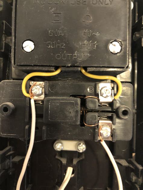 Nest Hello Chime Has 4 Wires And 3 Hooks R Nest