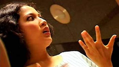 Iis Faradina Siap Dipanggil Polisi