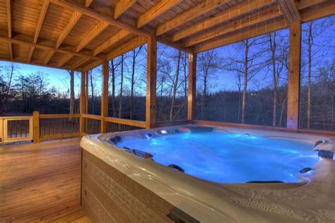 5 Oclock Somewhere Hot Tub Fireplace Pool Table And More Mineral Bluff