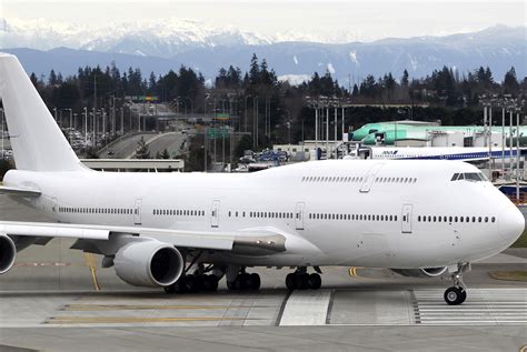 Air Force Picks Boeing 747 8 To Replace Air Force One