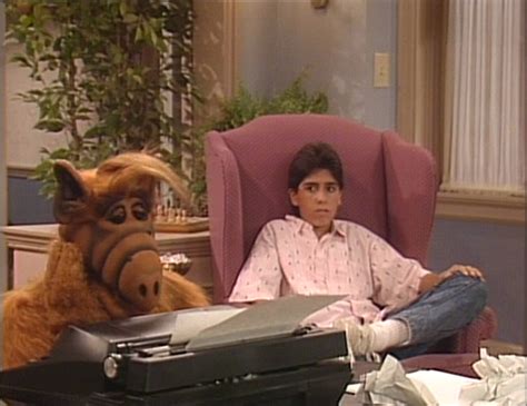Alf Reviews Like An Old Time Movie Season Episode Noiseless Chatter