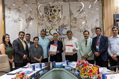 Jecrc University Sets New Benchmark 62 Students Awarded Scholarships