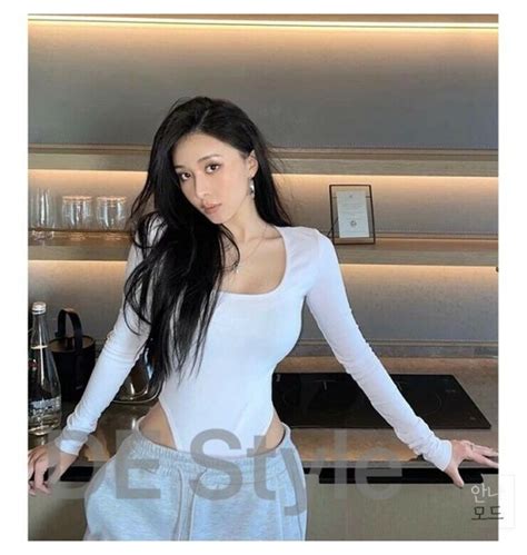 202594 여자 바디프로필 의상 바디수트 하이레그 라운드넥 원피스 긴팔티셔츠 빅사이즈 티몬
