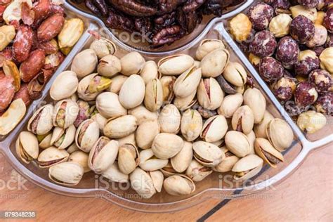 브라질 너트 캐슈 헤이즐넛 아몬드 견과류의 다양 한 종류의 배경 0명에 대한 스톡 사진 및 기타 이미지 0명 갈색 개체 그룹 Istock