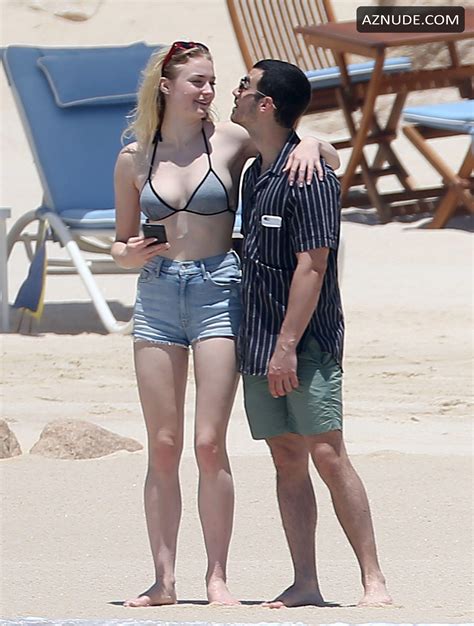 Sophie Turner Sexy On Vacation In Cabo San Lucas Mexico Aznude