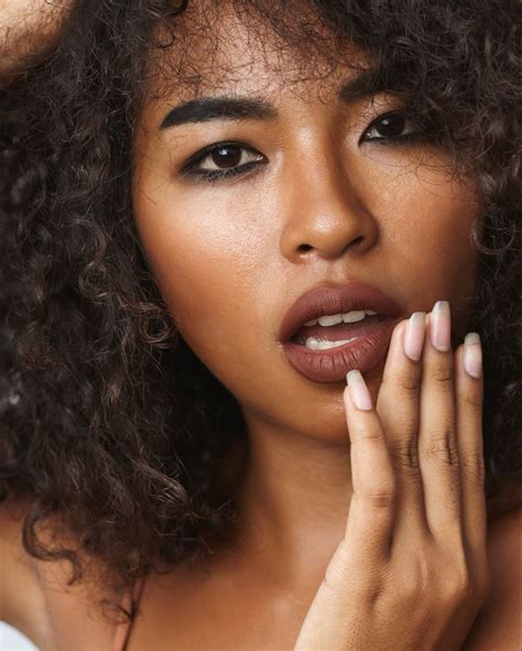 Trend To Try Go Grunge Nude Gloss Grunge Black Eyeshadow