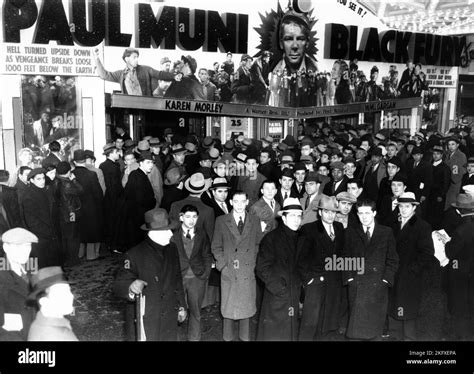 Crowd Outside New York Movie Theatre At Opening On April 10th 1935 Of