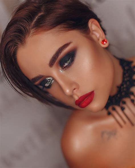 AnatomiЯ Сделать вас счастливыми не должно быть задача вашей супруги супруга потому что