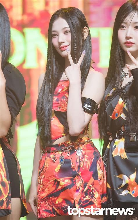 Hd포토 엔믹스nmixx 지니 예쁘게 땋아내린 헤어스타일 다이스 쇼케이스 네이트 연예
