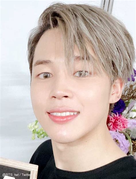 Bts ジミン、こっそり母校へ机と椅子をプレゼント ふるさと愛が溢れる彼の行動にarmy感動 Kpop Monster