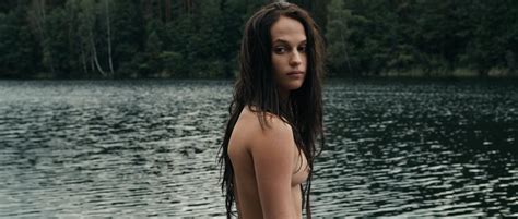 Naked Alicia Vikander In Kronjuvelerna