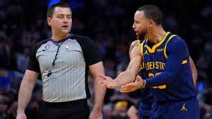 Warriors Steph Curry Ejected For Throwing Mouthpiece Out Of