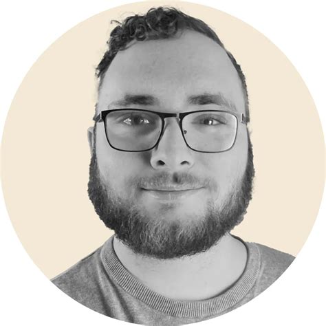 Matt Van Epps Retains Gop Seat Over Aftyn Behn Despite Democrat Gains Newsweek