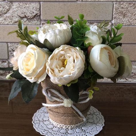 Искусственные цветы для домашнего декора