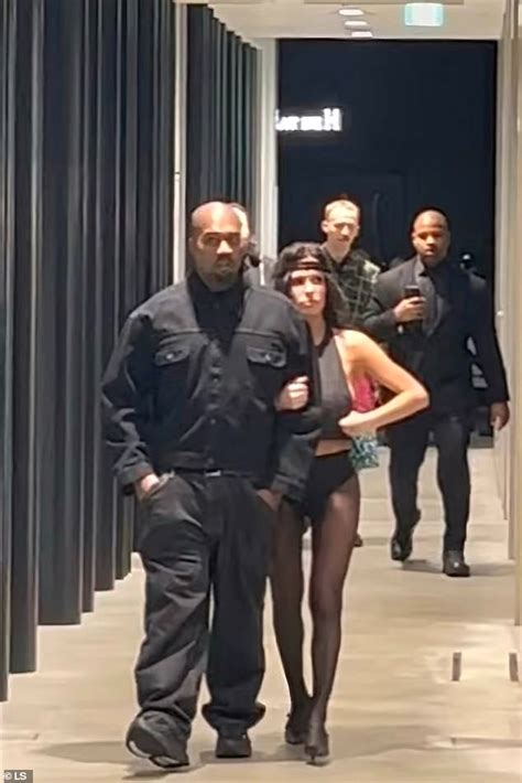 ფოტო კანიე უესტი და ბიანკა ჩენსორის ტოკიოში გადაიღეს რადიო ფორტუნა Fortuna Ge