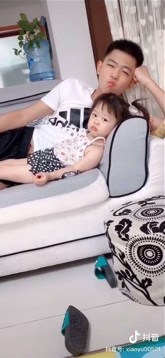 这是亲兄dei 没错了🤣 （抖音发布时间：2019年07月10日） Youtube