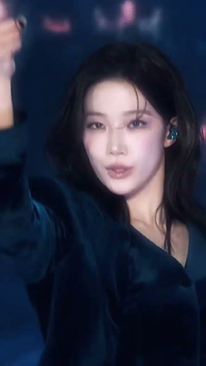 Kazuha Standing Next To You Performance Lesserafim Kazuha