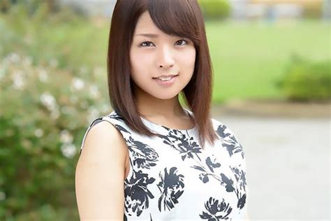 【マジックミラー号】媚薬入りドリンクで発情したまんこを手マン！あまりの快感にイキ潮を撒き散らす 無料av動画