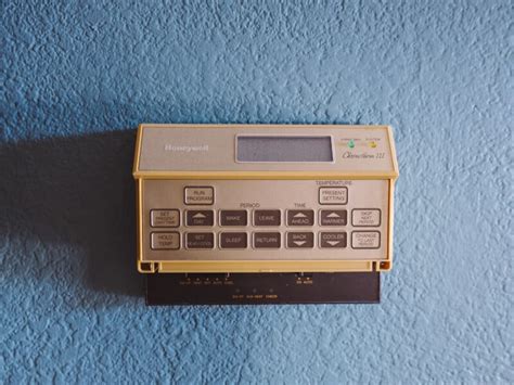 How To Remove Old Honeywell Thermostat From Wall
