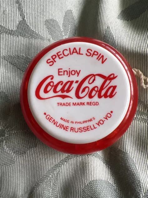 Special Spin Genuine Russell Coca Cola Yoyo Yo Yo Vintage Red And White
