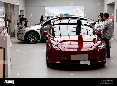 Shanghai China 2nd November 2025 Customers Learn About Tesla Model 3