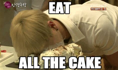 Funny Cake S Find And Share On Giphy