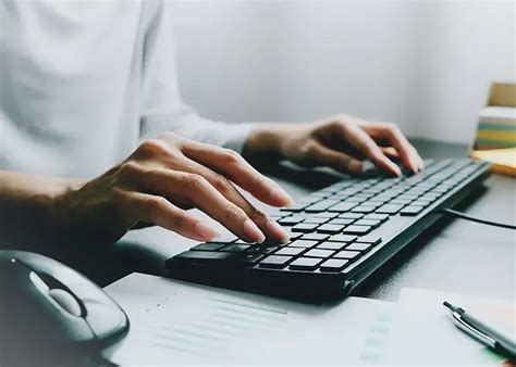 the 10 most useful keyboard shortcuts for windows and macos