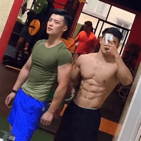 五大胸肌中缝训练动作这么练胸肌要炸 哑铃 单臂 绳索