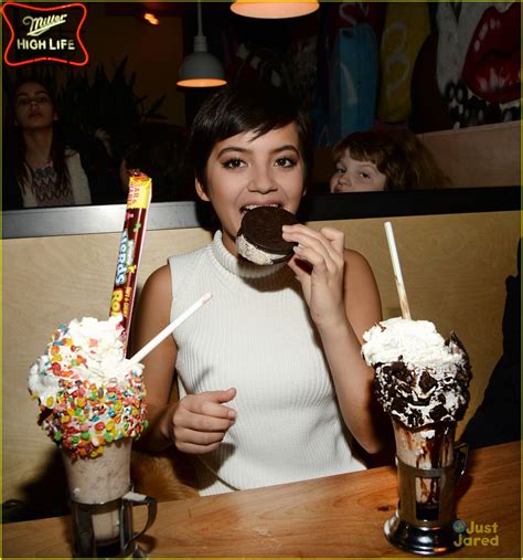 Transformers Isabela Moner Should Always Have A Pixie Cut Photo 1071053 Photo Gallery