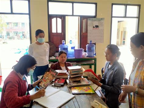 ကျိန္တလီမြို့တွင် စာဖတ်ရှိန်မြှင့်တင်ရေး Mobile Library စနစ်ဖြင့် စာအုပ်စာစောင်များ ငှားရမ်းပေးခ